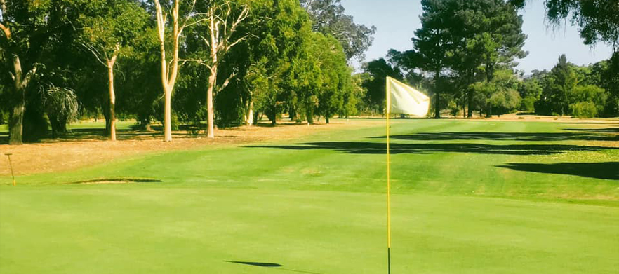 18 Holes for Two with a Shared Motorised Cart & Drinks at Chequers Golf ...