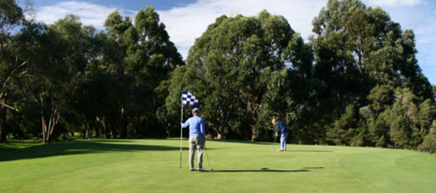 18 Holes For Two in a Motorised Cart With Drinks at Pakenham & District ...