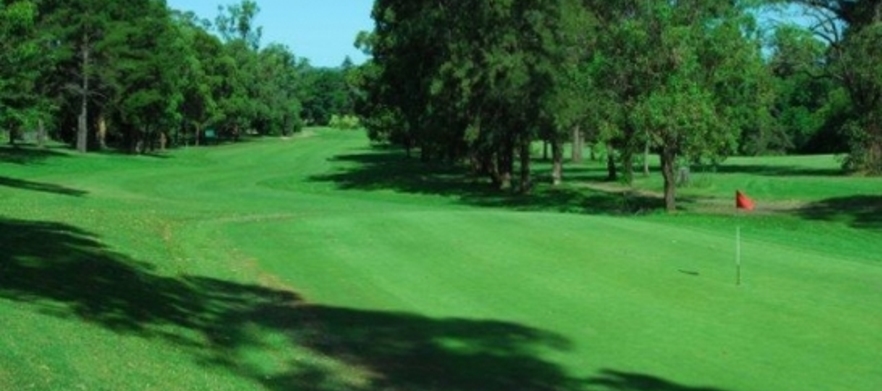 SPRING SPECIAL! 18 Holes for Two in a Motorised Cart & Drinks at Leonay ...