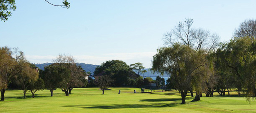 18 holes in a Motorised Cart for 2 at the Woollahra Golf Club just $49 ...