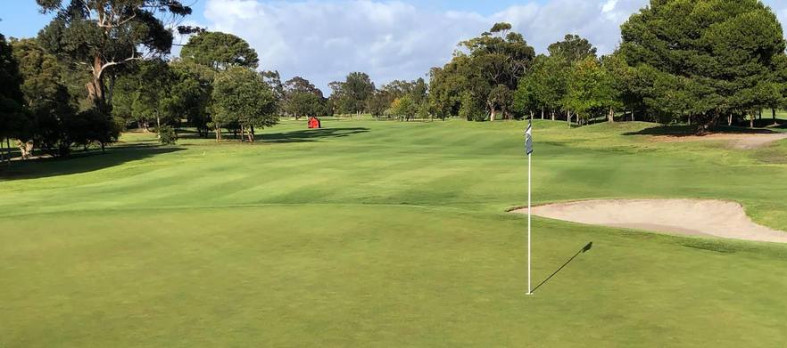 18 Holes for Two in a Motorised Cart & Drinks At Kooringal Golf Club ...