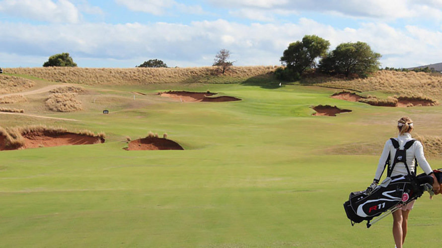 One of Australia's Top Courses! 18 Holes for Two with a Motorised Cart ...