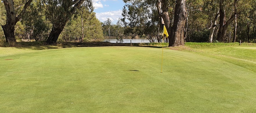 SUMMER DEAL One Night Murray River Golfing Getaway for Two at Corowa ...